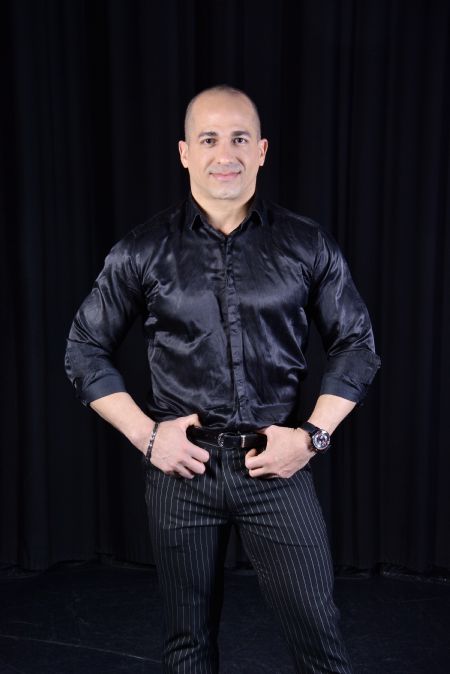 ONEIL, Masculino, 48 Años, Modelo, Actor, Cantante, Bailarín, Extra